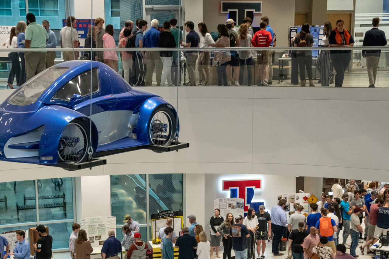 2025 College of Engineering and Science Design and Research Conference ...